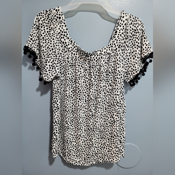 I.N. Studio | Tops | In Studio Ladies Top Petite Large Black And White ...